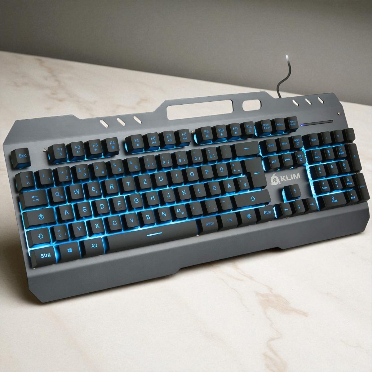 KLIM Lightning : le test éclair du clavier gamer